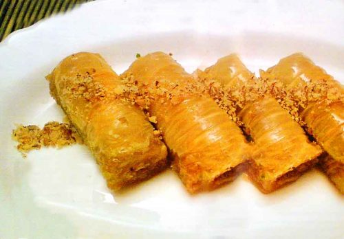 Sarı Burma Tatlısı Tarifi | Çorum'un Nefis Sarı Burma Baklavası (kaç ...